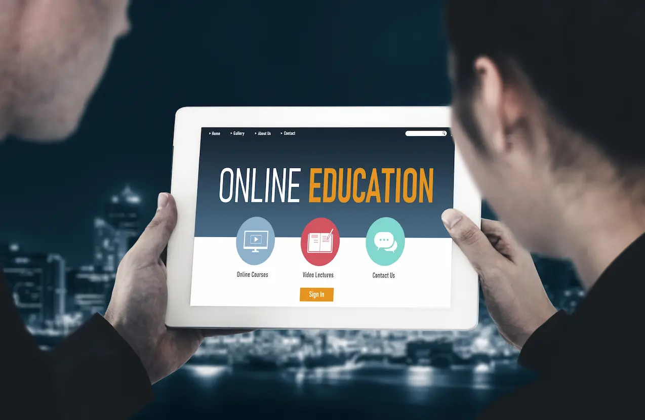 Benefits of Online Learning Apps Development 2025